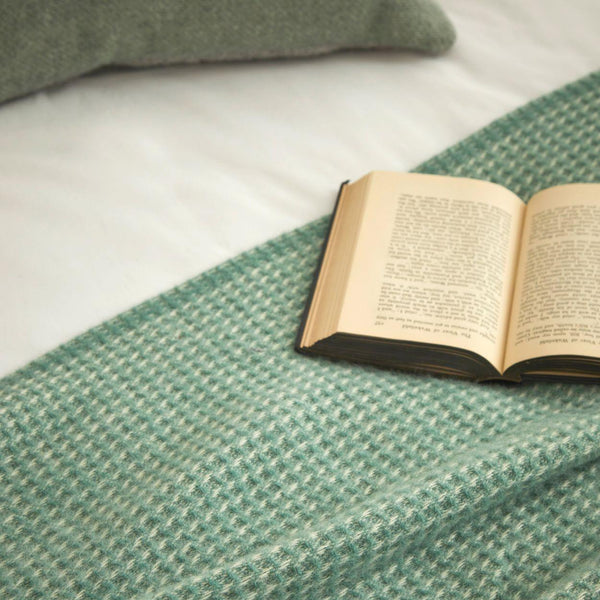 Waffle XL Pure New Wool Throw - Sea Green – Wool Blanket Online