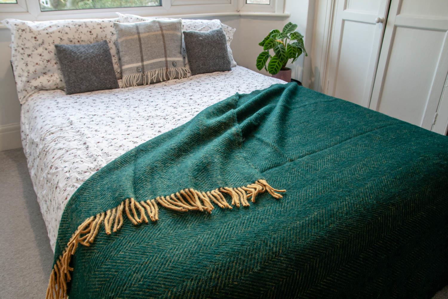 Herringbone Pure New Wool Throw - Emerald/Mustard – Wool Blanket Online